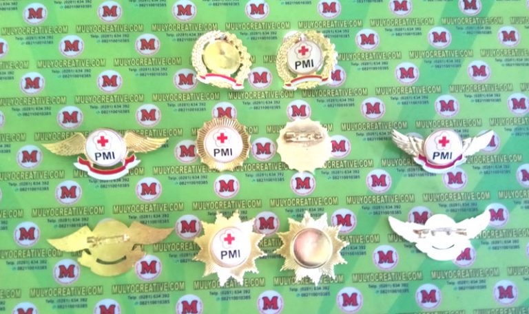 Pin Logo PMI | Bros Logo Organisasi Palang Merah Indonesia | pesan name ...