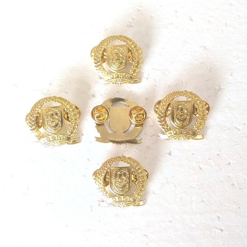 Jual Lencana Bahan Logam Logo DPRD Padi Dan Kapas Kalimantan Selatan ...